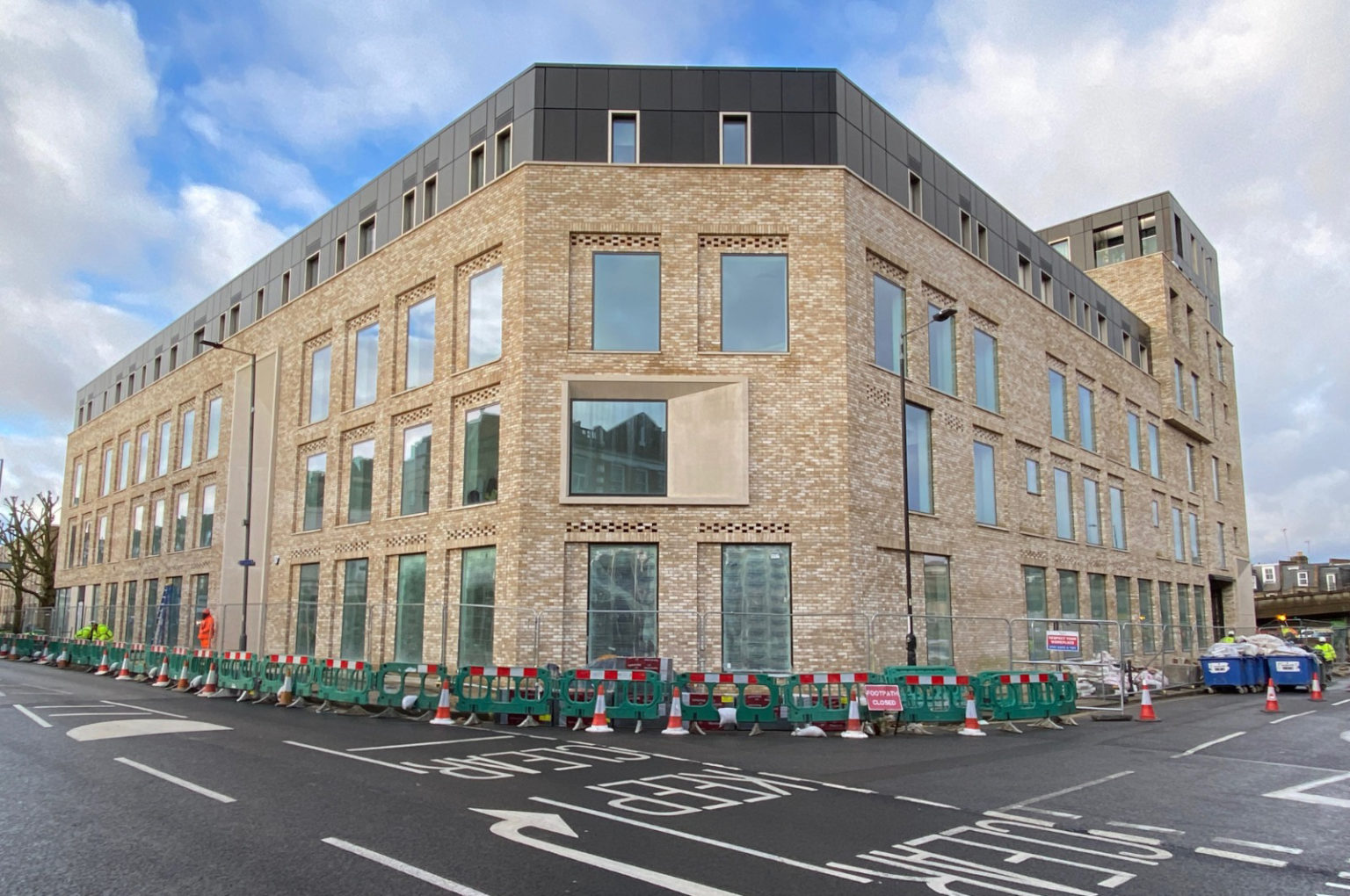 Fulham Boys’ School Completion – LocatED